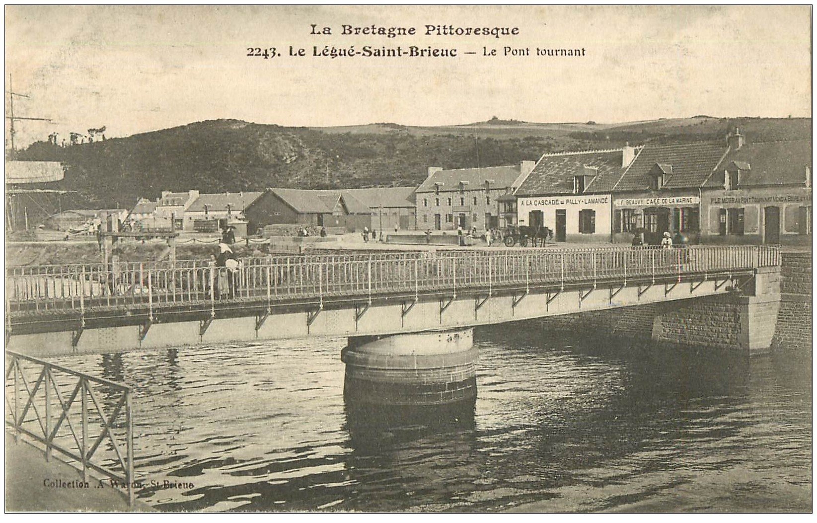 22 SAINT-BRIEUC. Le Légué avec Pont Tournant. Café de la Marine et à la ...