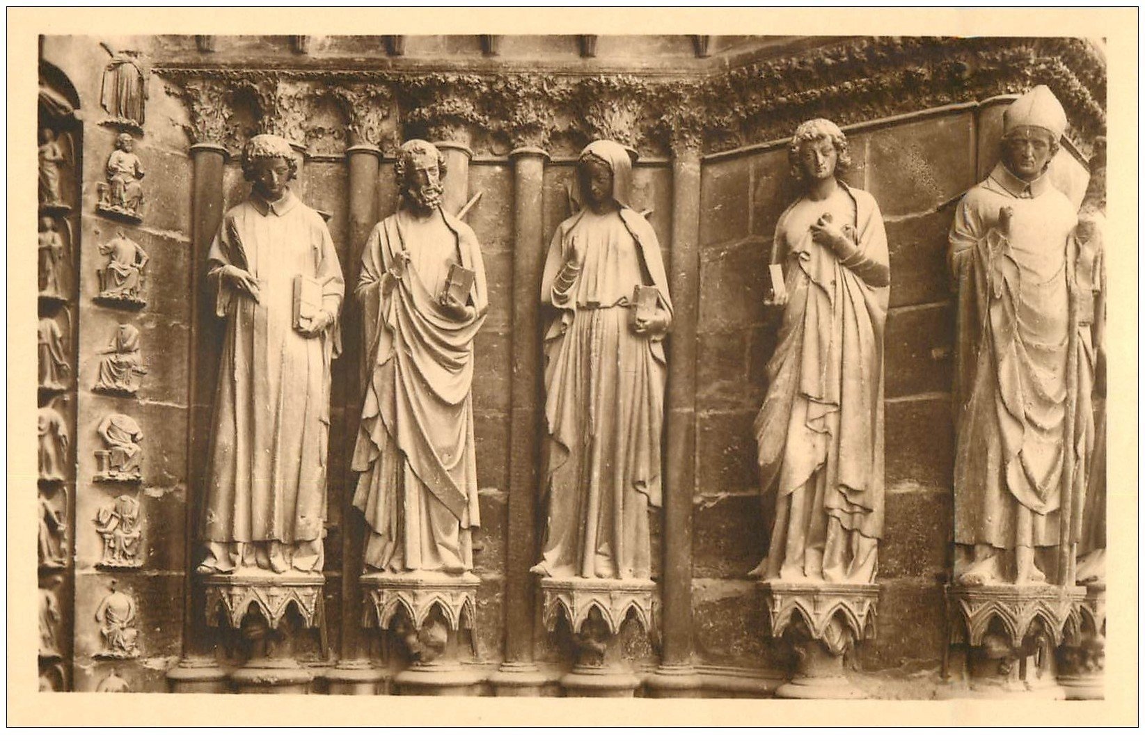 51 REIMS Cahédrale. Ebrasement Porche sud