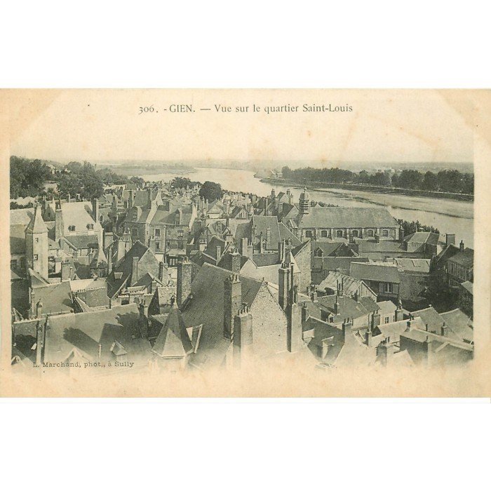 45 GIEN. Vue Quartier Saint-Louis