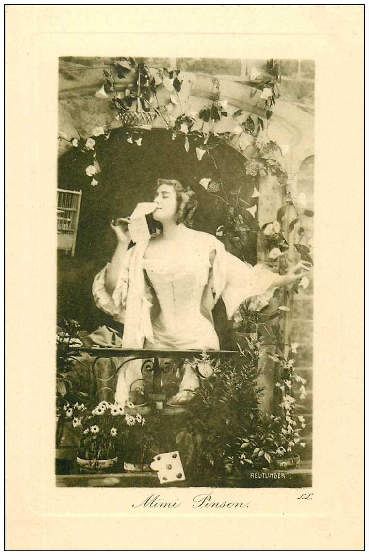 MIMI PINSON par Reutlinger édition LL.Jeune Femme sur son Balcon