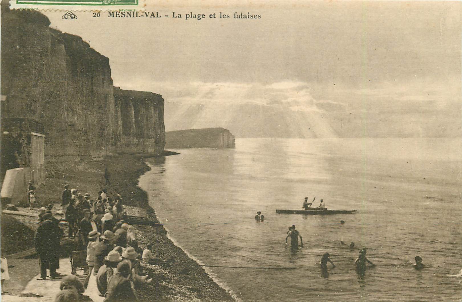 76 MESNIL-VAL. Plage et Falaises 1924